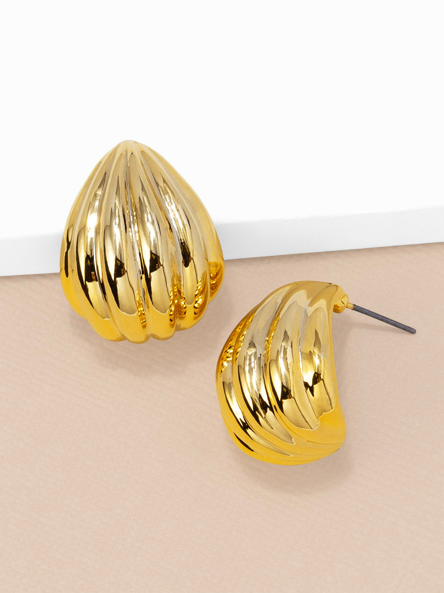 Ribbed Shell Stud Earring | ZENZII Wholesale Jewelry